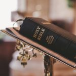 ¿Qué dice la Biblia sobre el chisme? - Sabiduria biblica para la vida ...